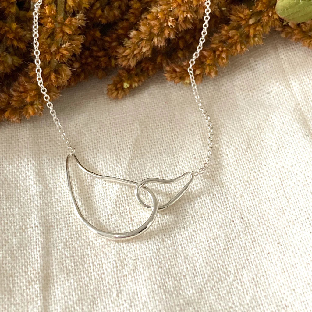 RF Hug Me Sterling Silver Necklace – Salt & Kai